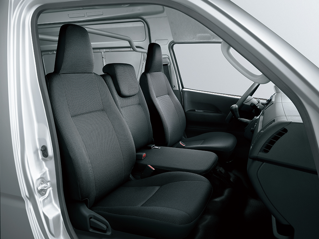Hiace Techo Alto | Galería