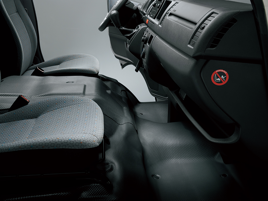 Hiace Techo Alto | Galería