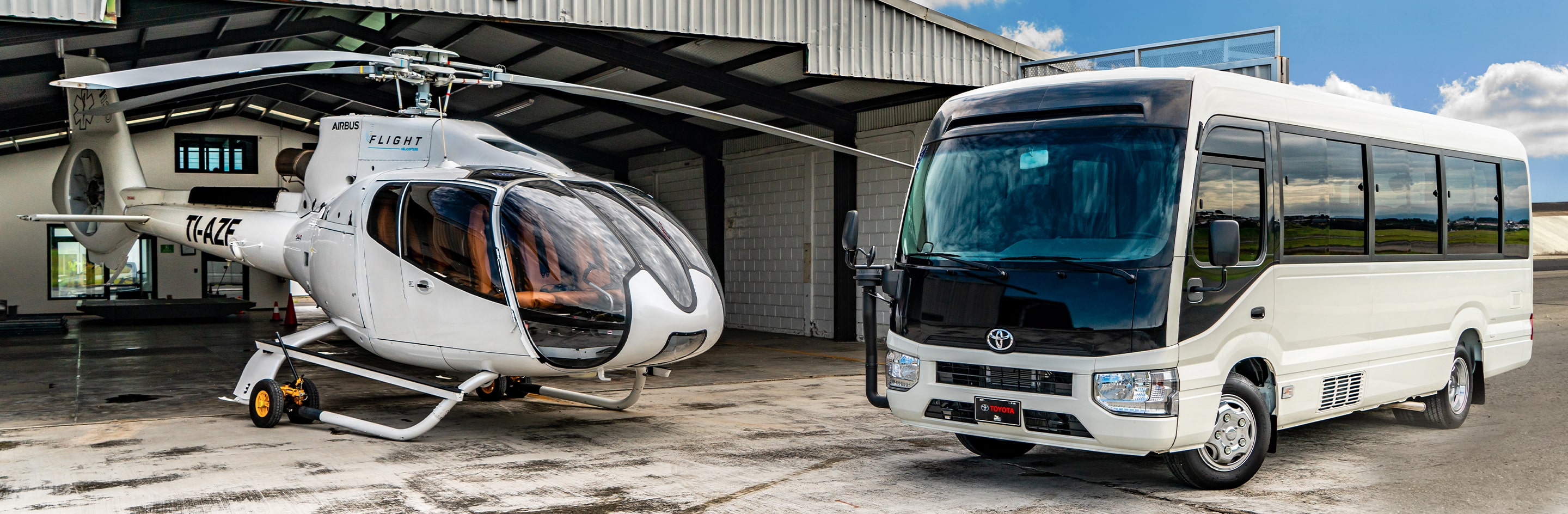 2021 Toyota Coaster Vehículos de trabajo | LLEGÁ TAN LEJOS COMO QUERÁS: